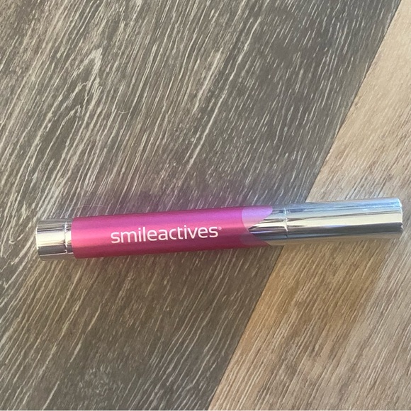 smileactives | Other | Smileactives Whitening Pen Winterberry 1 Fl Oz ...